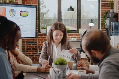 13 Essential Characteristics of Good Communication